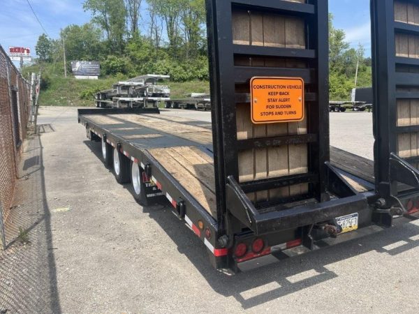 2018 EAGER BEAVER 25 TON TAG TRAILER - Reno's Trailer Sales